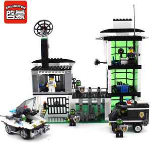 Enlighten Bricks, Sets and Themes